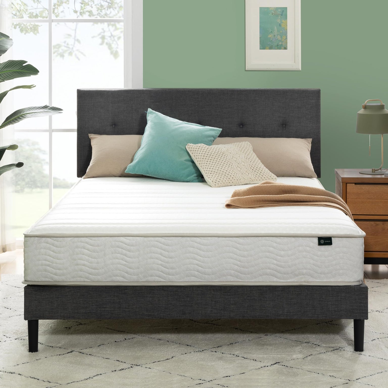 Zinus Dachelle Upholstered Platform Bed Frame / Mattress Foundation